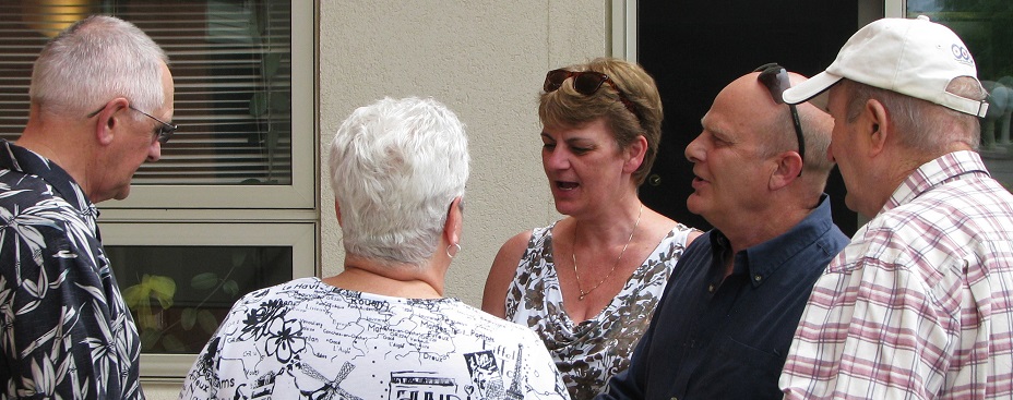 Why You Should Get to Know Your Neighbours | Skyline Living