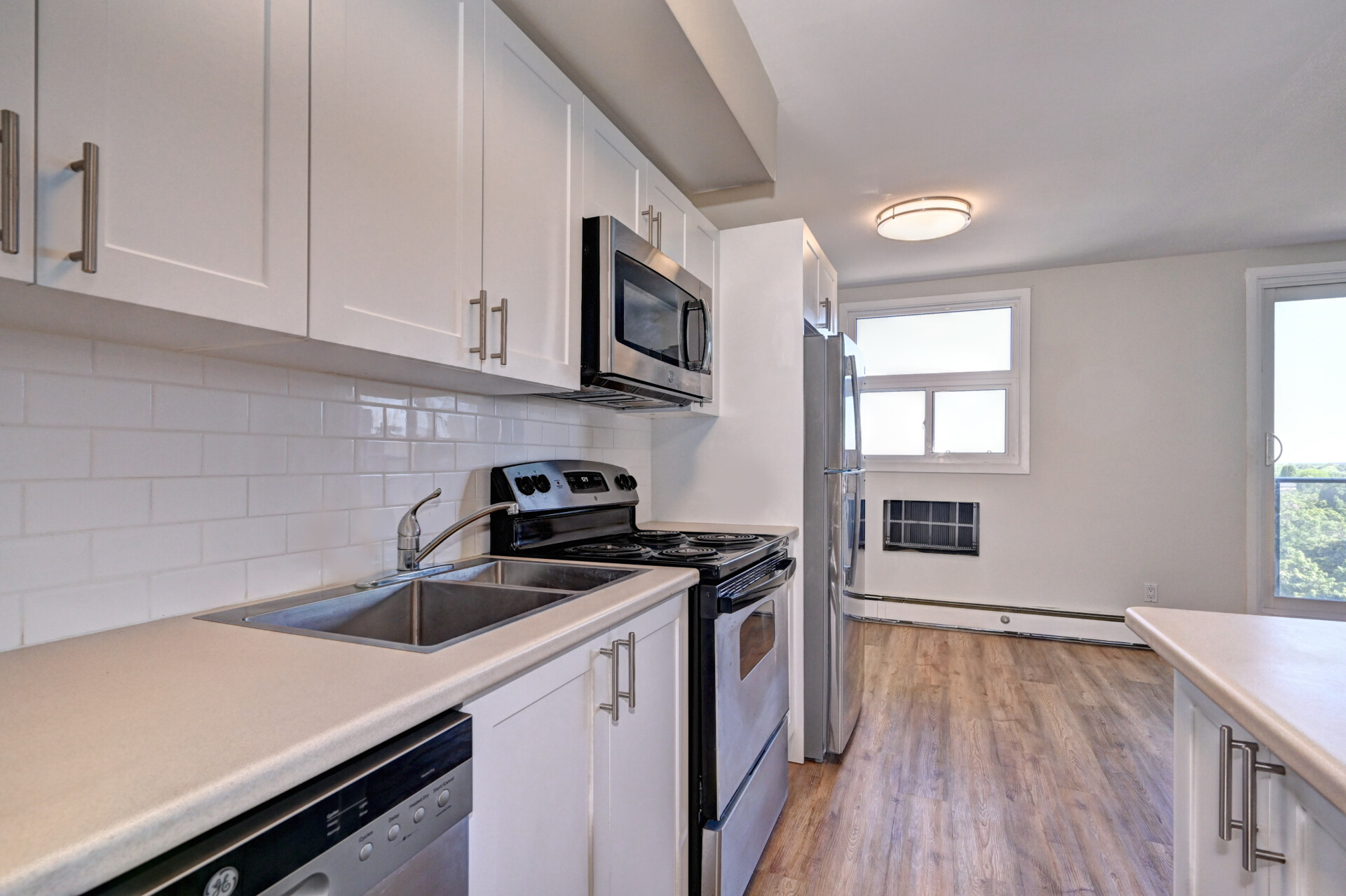 Cooper Towers | Apartments for Rent in Brantford | Skyline Living